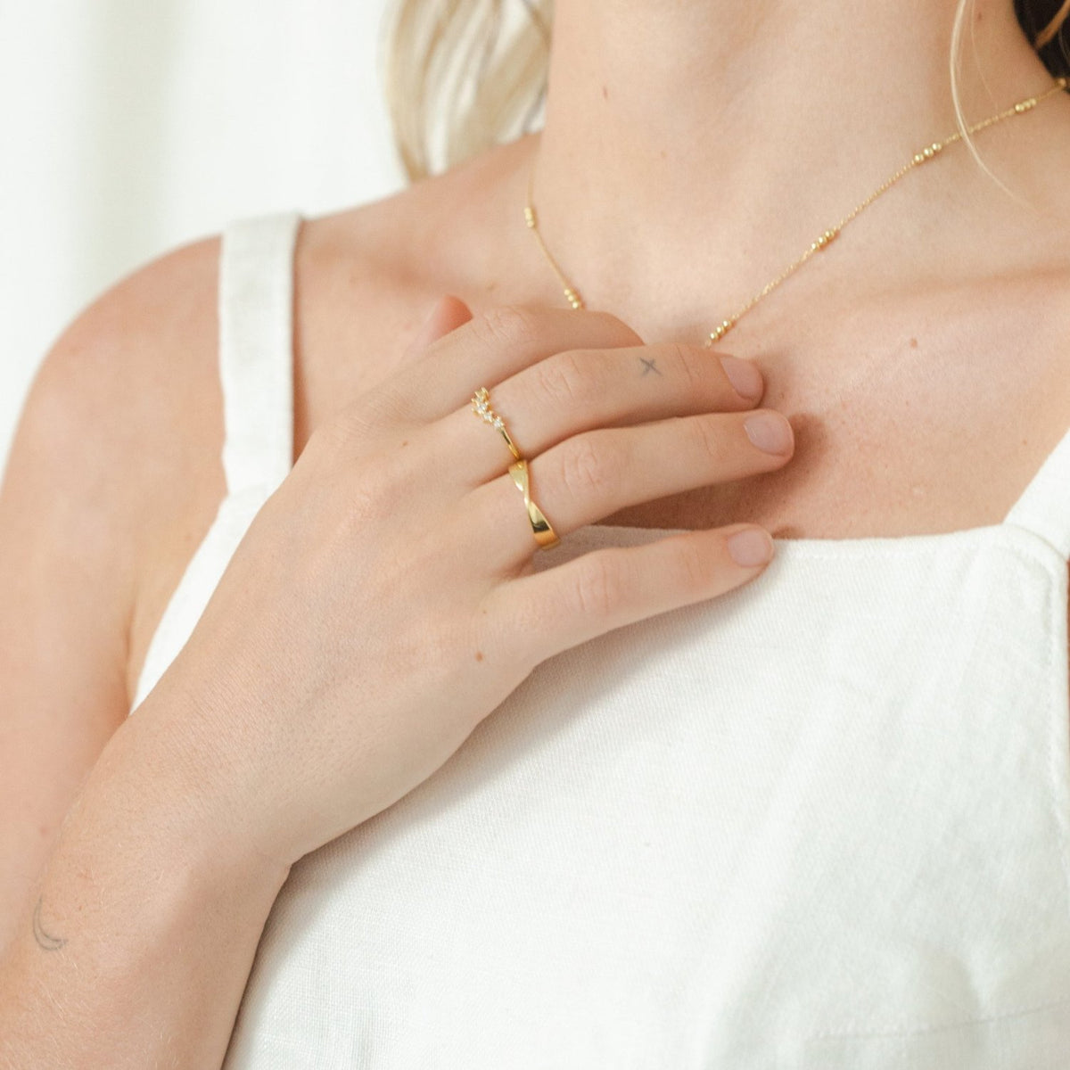 Cher Tiara Crown Ring – P I C N I C